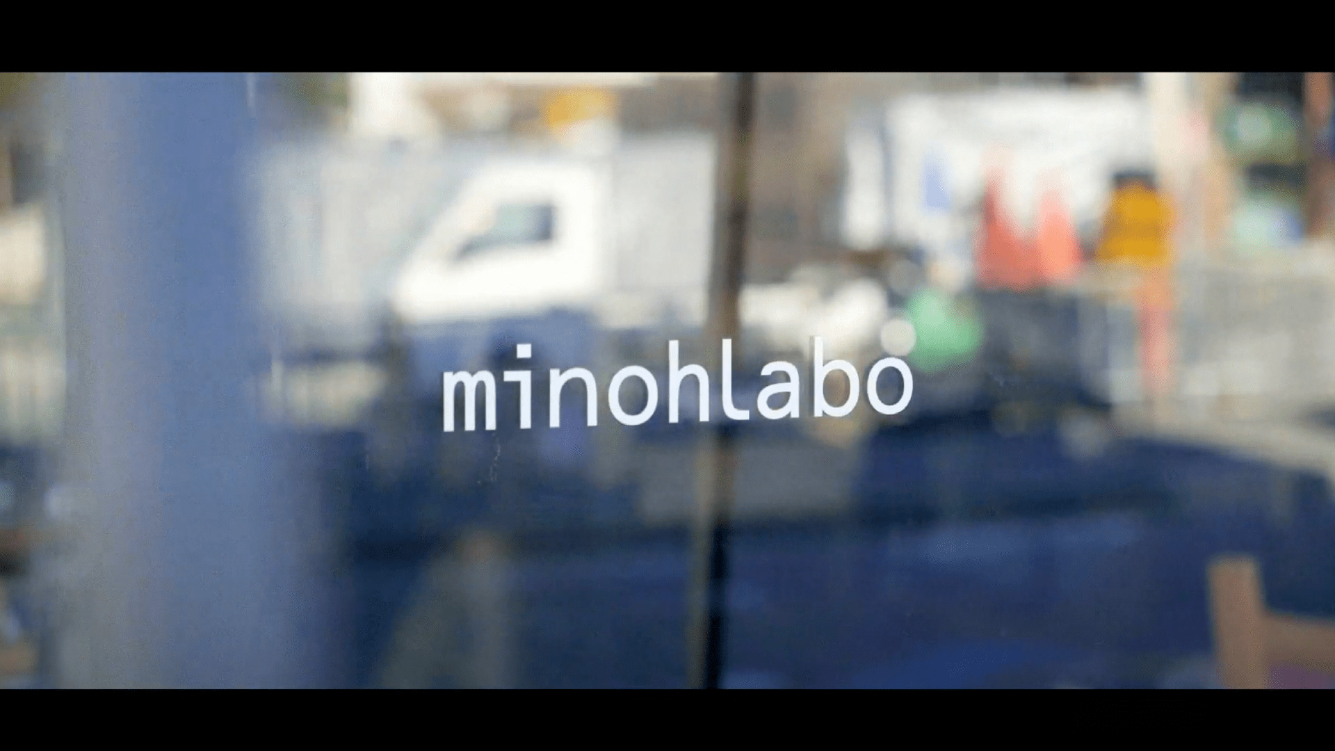 MINOH LABO｜レディースアパレル - 180°（ワンエイティー）｜デザインが生み出した課題を、デザインで解決する。